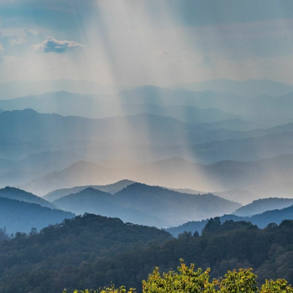 20 Scenic Hikes And Drives on The Appalachian Mountains