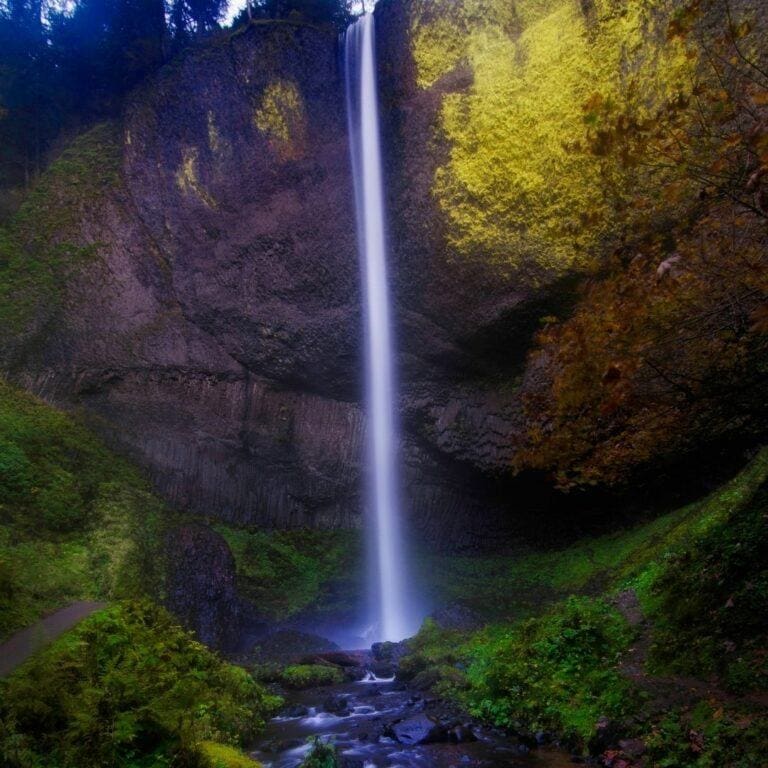 12 Best Oregon Waterfall Hikes That'll Take Your Breath Away