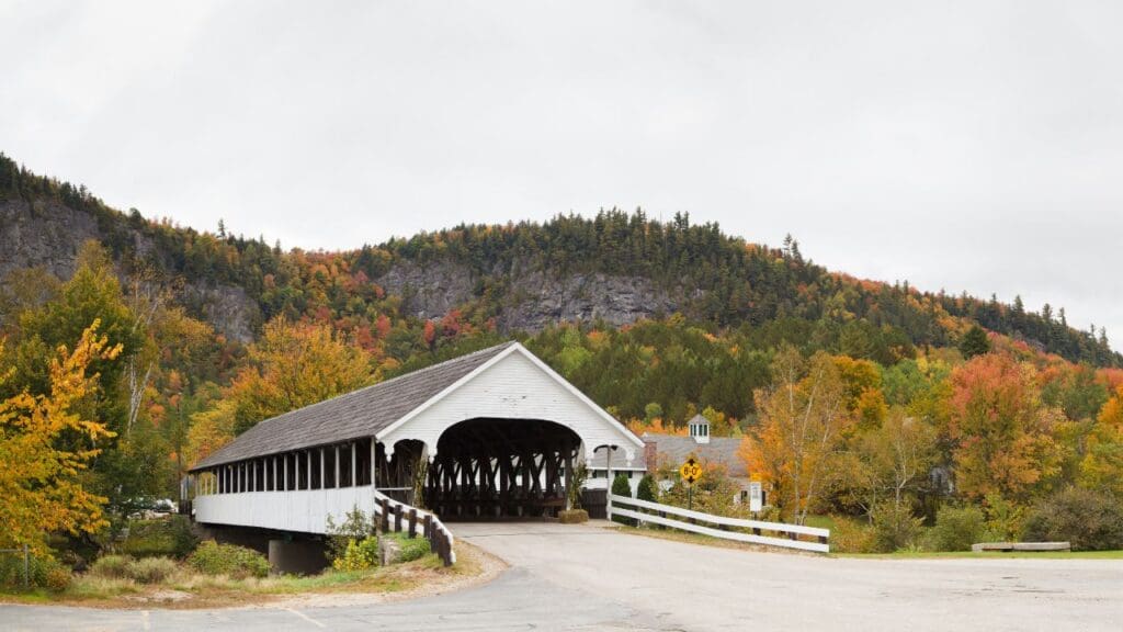 13 Best Places to See New Hampshire Fall Foliage in 2025