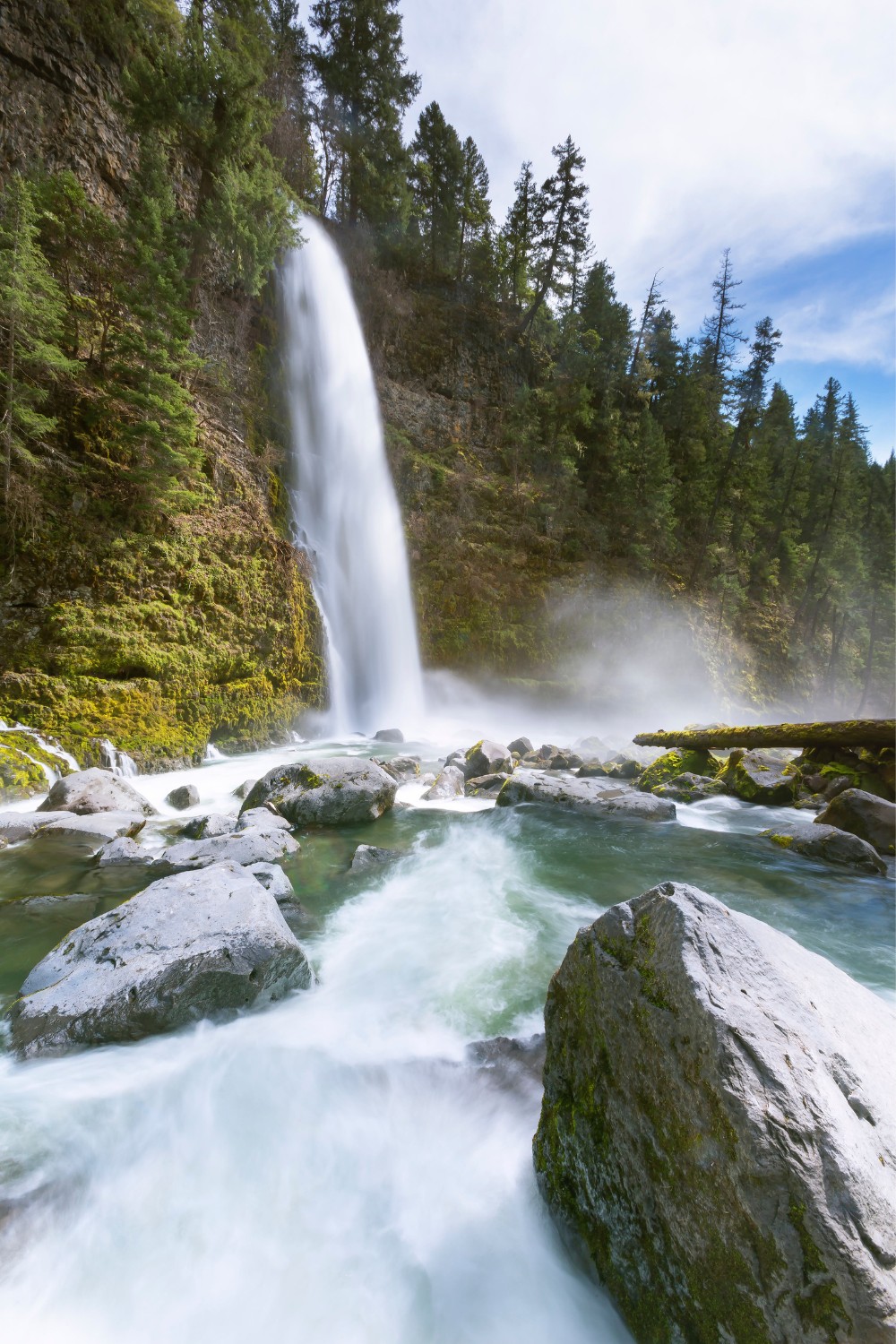 10 Southern Oregon Waterfalls You Need to Visit