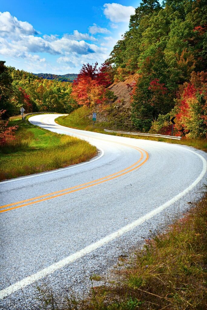 10 Missouri Road Trip Ideas With Hidden Gems