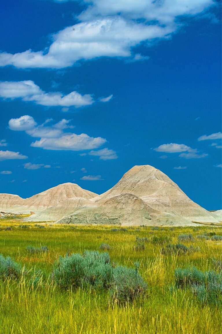 10 Nebraska Road Trip Ideas (With Hidden Gems)